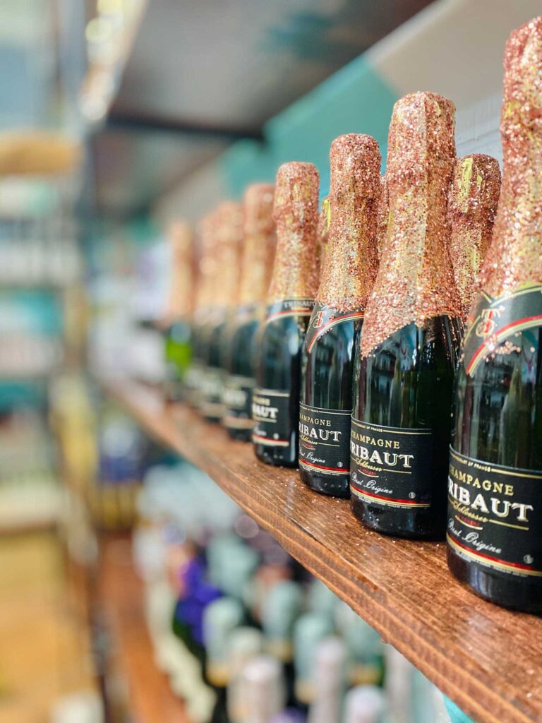 The Candyshot: this 1950s-Themed Boutique Liquor Store is the Playful ...